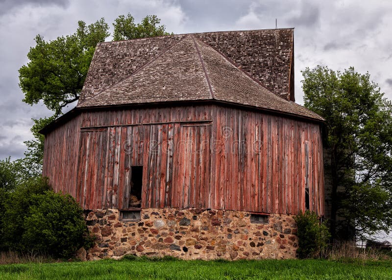 Octagon Barn Stock Photos - Free & Royalty-Free Stock Photos from ...