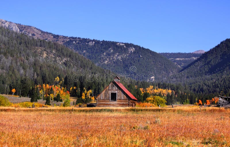 Old barn stock photo. Image of farm, autumn, colorful - 33400552