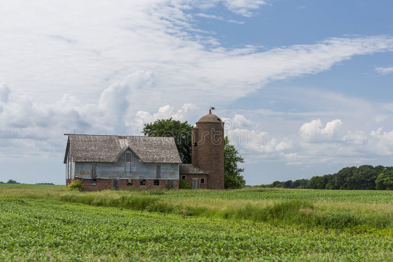 Old Barn Scene stock image. Image of farming, cornfield - 73705129