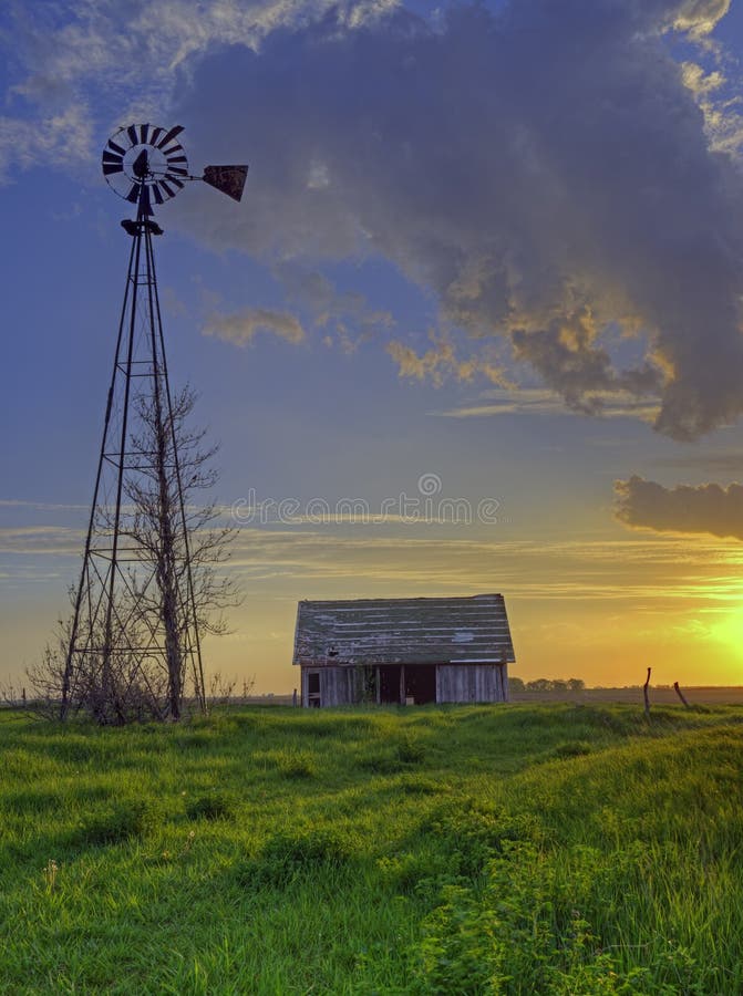 Old Barn at Sunset stock image. Image of abandoned, barn - 19519397