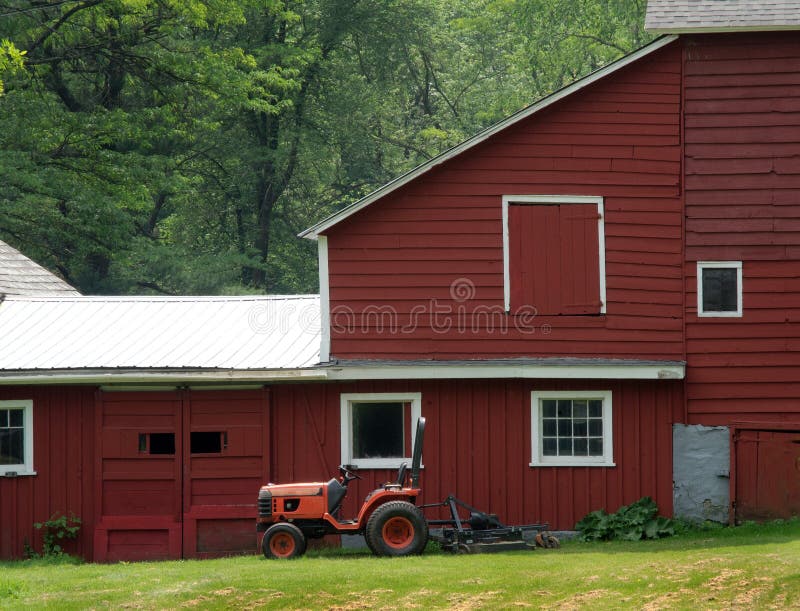 Old barn and tractor stock image. Image of upstate, barn - 22405163