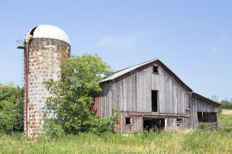 Old Red Barn and Silo stock image. Image of autumn, paint - 34795829