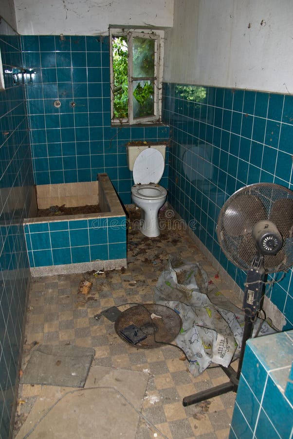 Old bathroom stock photo. Image of bathroom, spooky - 332110786