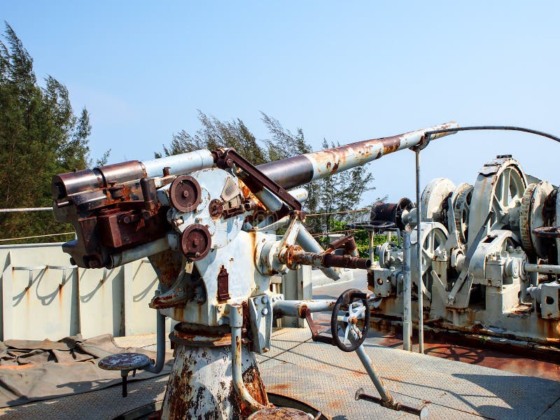 Old battleship cannon stock photo. Image of vessel, armor - 56236170