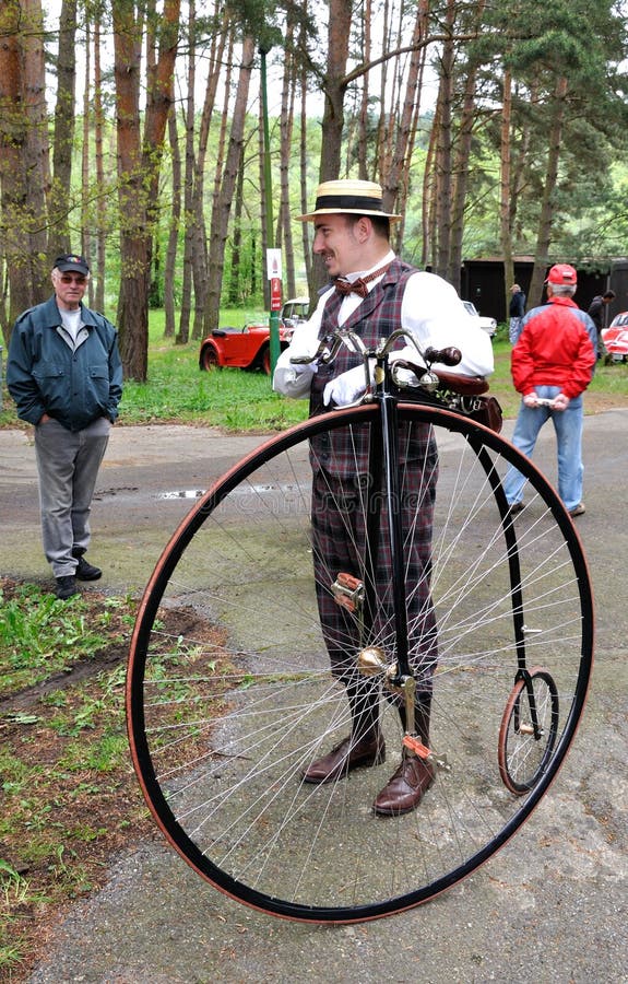 Old bicycle editorial stock image. Image of ride, parked - 14294239