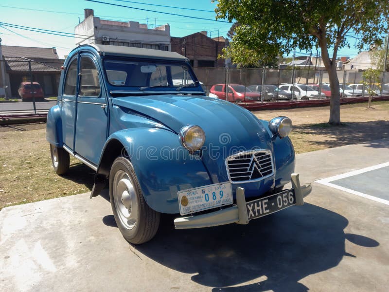 Old Blue Citroen 3CV 1960-1979 in a Park. AAA 2022 Classic Car Show ...