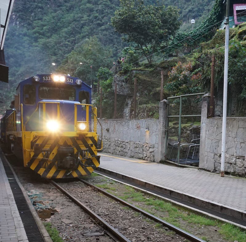 Old Blue Railway Train Subway Stock Image - Image of locomotive, jaipur ...