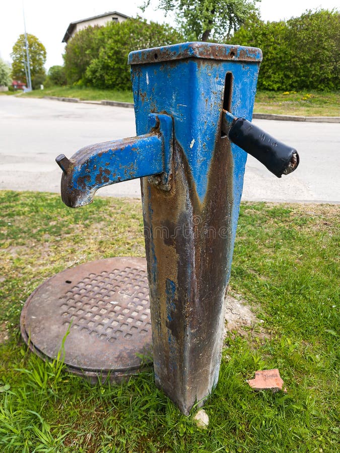 390 Rusty Antique Outdoor Water Pump Stock Photos - Free & Royalty-Free ...