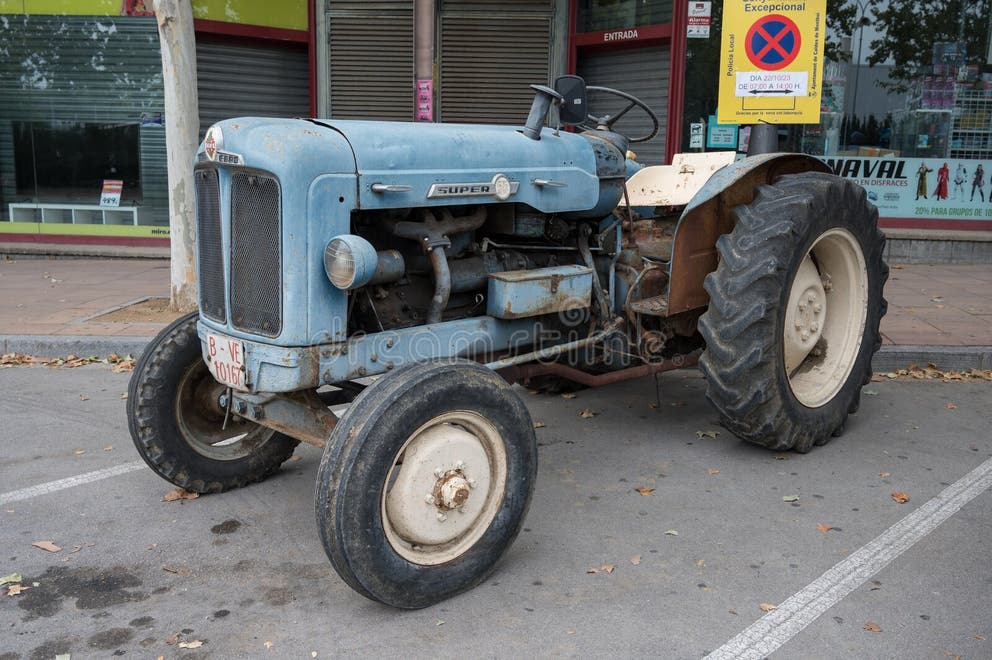 Old Blue Spanish Tractor, the Ebro Super 55 Editorial Photo - Image of ...
