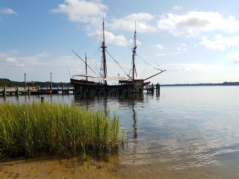 Old Boat Docked on River or Lake Water Stock Photo - Image of water ...
