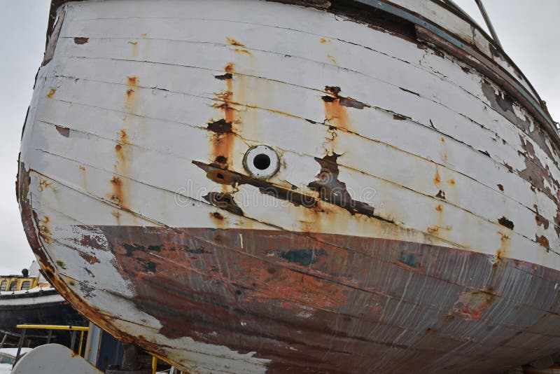 Old Boat Hull with Rust and Peeling Paint Stock Image - Image of ...