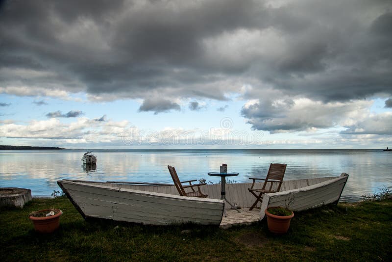 Old boat on the shore stock image. Image of seascape - 185681735
