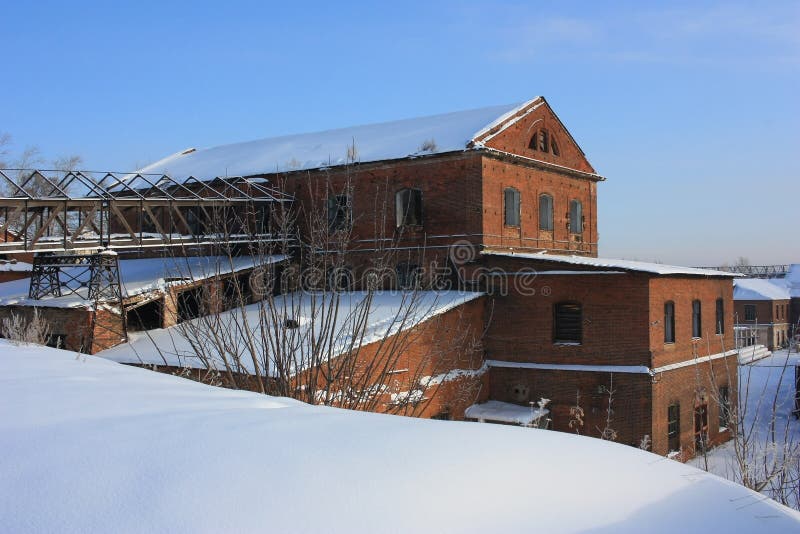 Old Brick Building in the Snow Stock Image - Image of barn, green ...