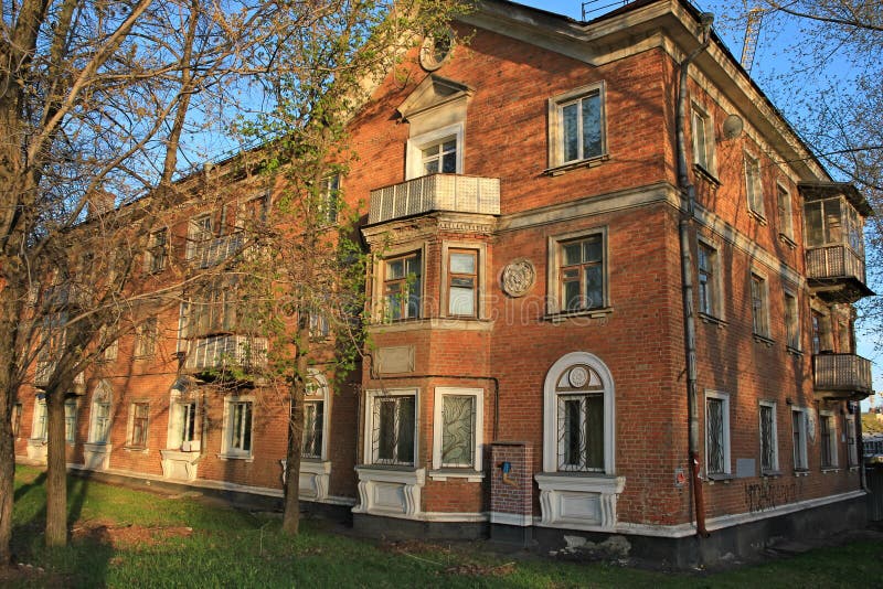 Old Three Story Red Brick Building Stock Image - Image of windows ...
