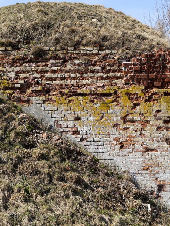 Old damaged wall stock photo. Image of destruction, crime - 125121884