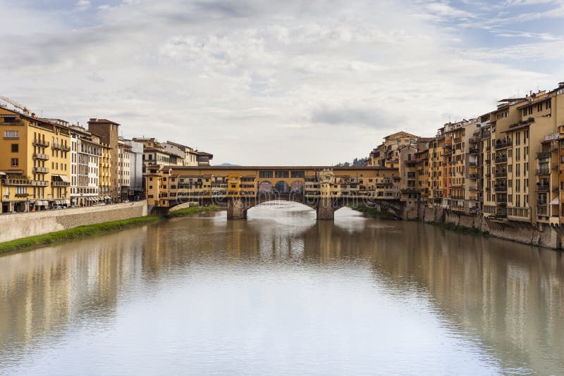 Old Bridge editorial image. Image of landmark, tuscany - 33506635