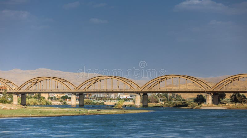Old bridge in Iraq stock image. Image of landscape, erbil - 77893625