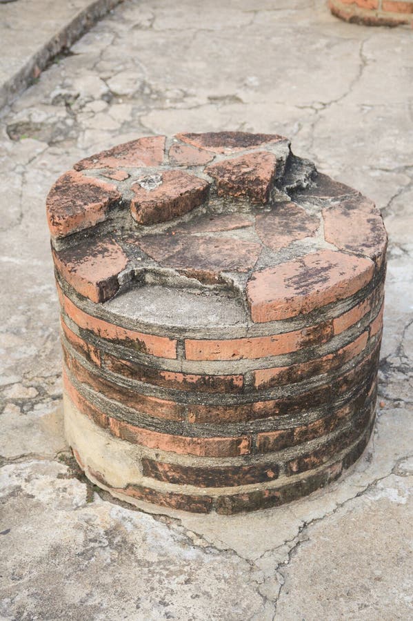 124 Broken Brick Broken Pole Stock Photos - Free & Royalty-Free Stock ...