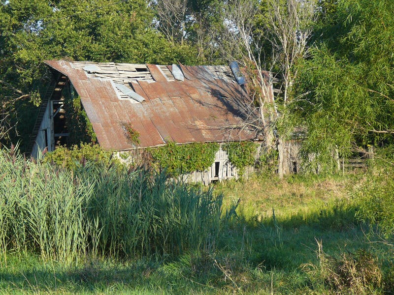 Broken Barn Stock Photos - Download 4,812 Royalty Free Photos