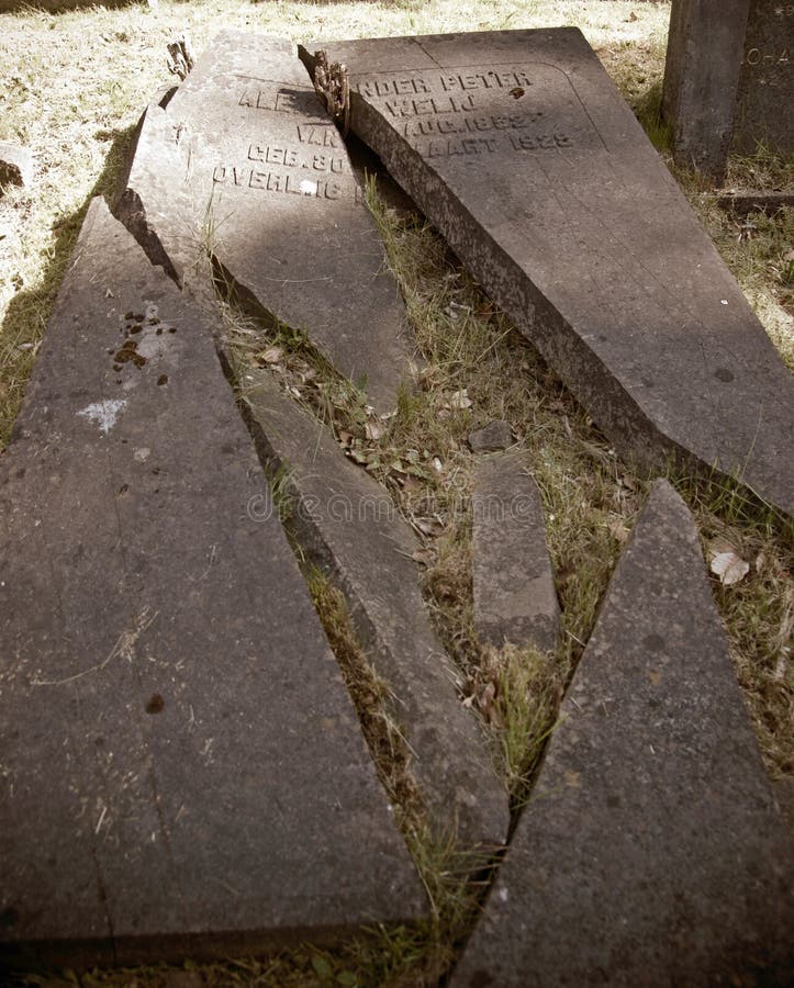 6+ Grave slab Free Stock Photos - StockFreeImages