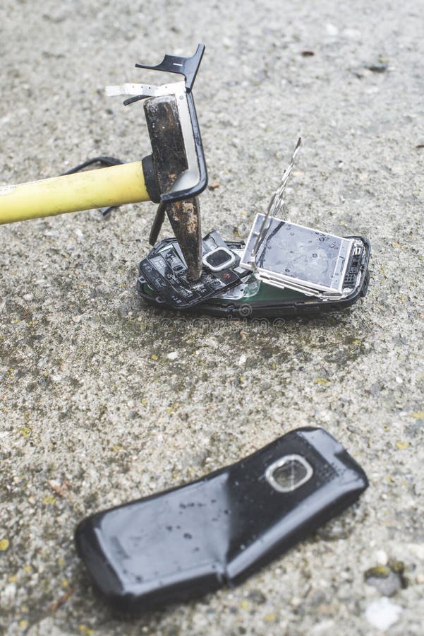 Old broken mobile phone stock photo. Image of screen - 53776444