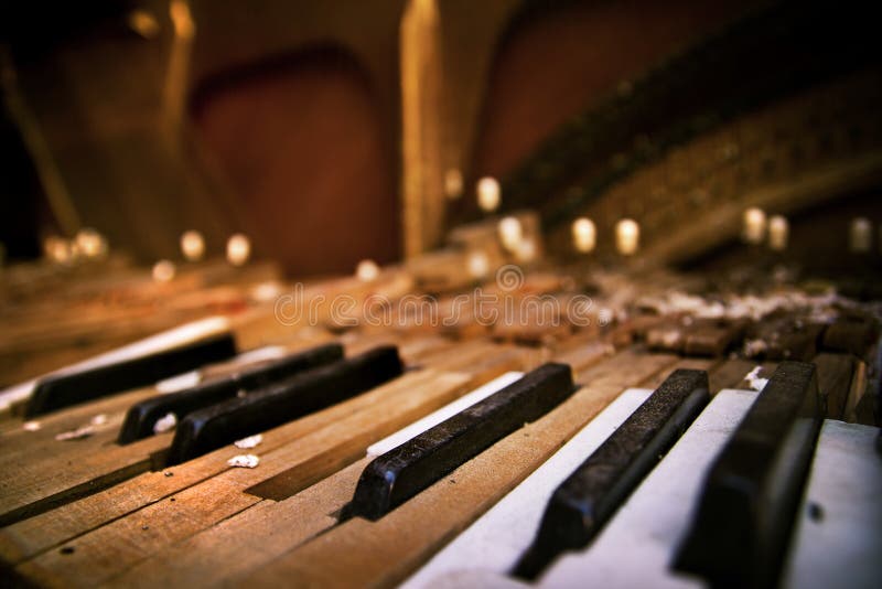 Old broken piano stock image. Image of rusty, disaster - 71465977