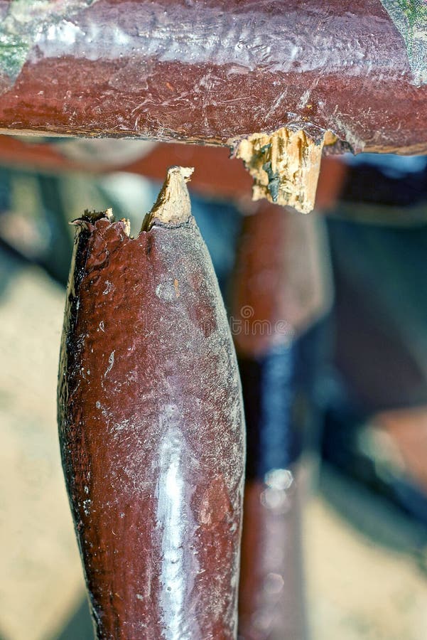 Brown broken rope stock photo. Image of dangerous, background - 4477620