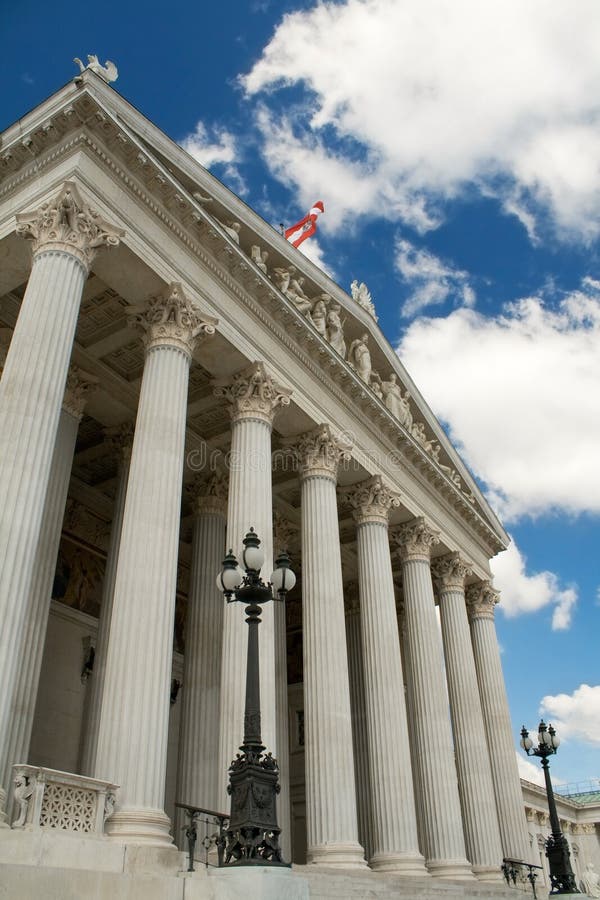 Old Bailey Entrance Inscription Stock Photo - Image of poor, defend ...