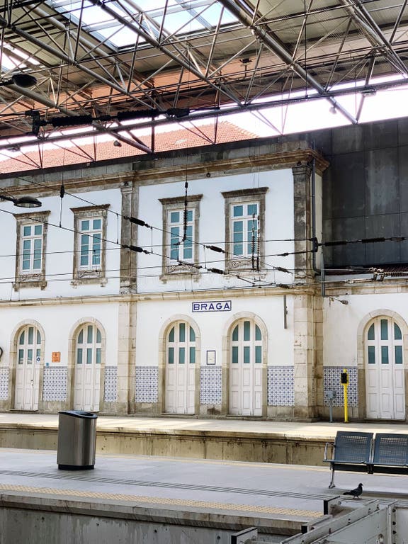 Old Building Facade in Braga Stock Image - Image of center, building ...