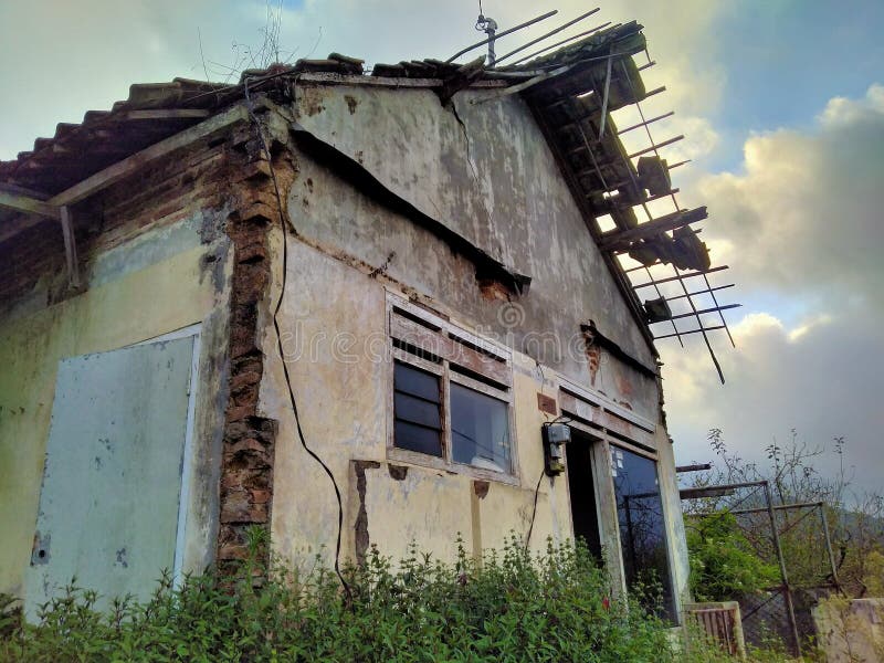 Old Building House Rotten Sky Stock Photo - Image of rotten, house ...