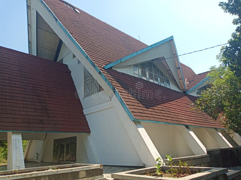 A Old Building Shot from Left Angle Stock Photo - Image of building ...