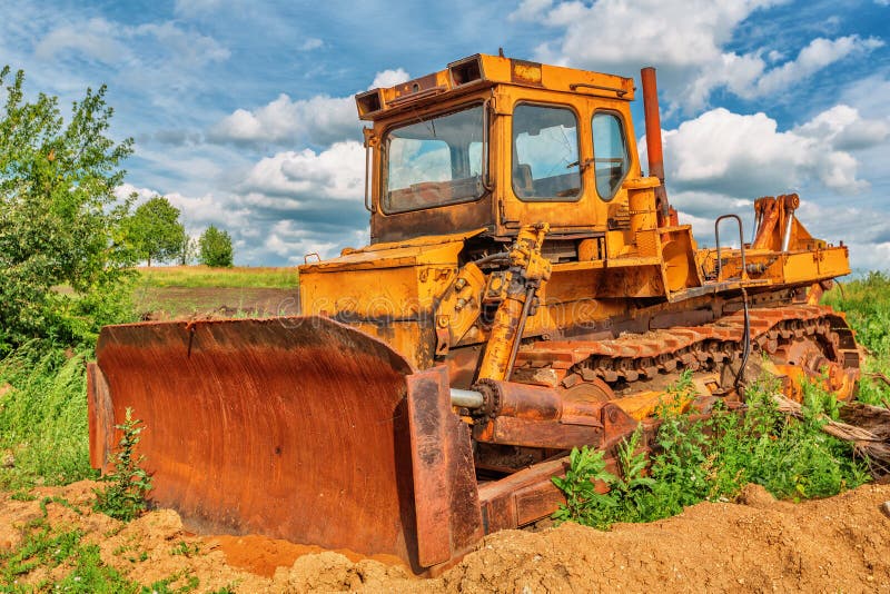 Old bulldozer stock photo. Image of engine, industrial - 164919506