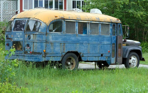 948 Old Vintage School Bus Stock Photos - Free & Royalty-Free Stock ...
