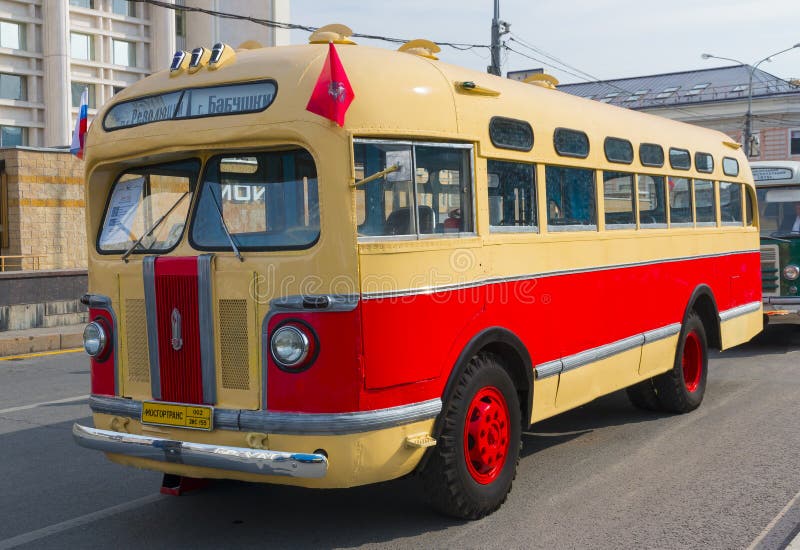 Old bus ZIS-155 editorial stock image. Image of revival - 45121034