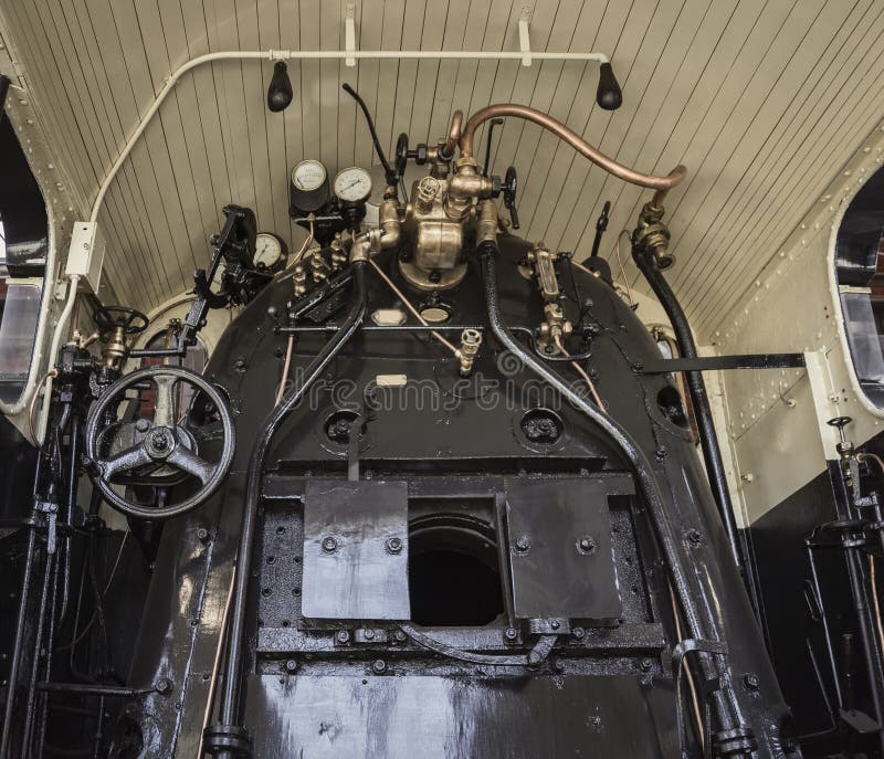 Old cabin steam locomotive stock photo. Image of conduction - 116980970