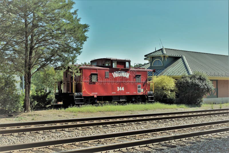 Old Caboose Wagon Near a Railway Station Editorial Photo - Image of ...