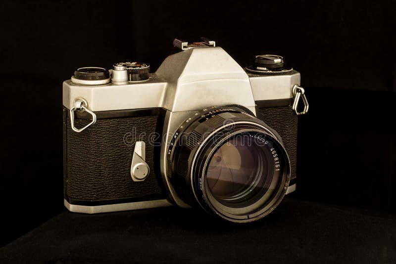 Old SLR Camera. stock image. Image of film, aperture - 53358945