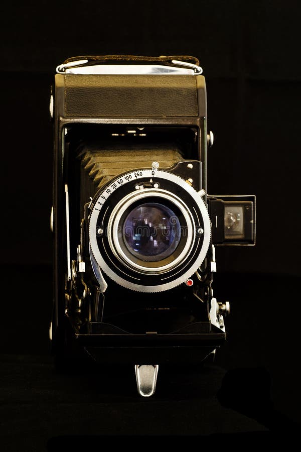 Old SLR Camera. stock image. Image of film, aperture - 53358945