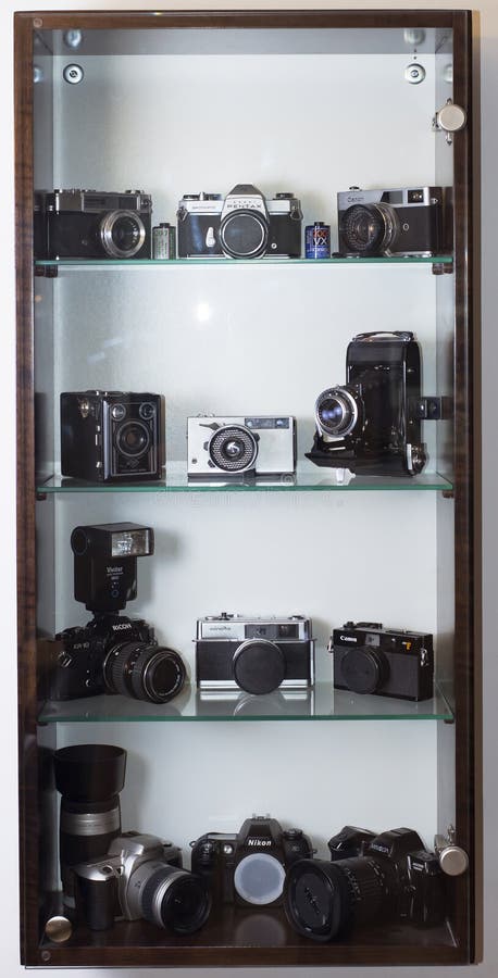 Old camera collection editorial photo. Image of classic - 72160501