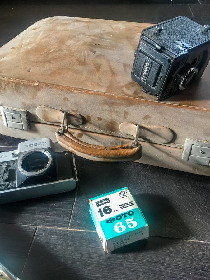 Old camera and film dust editorial stock image. Image of film - 88278909