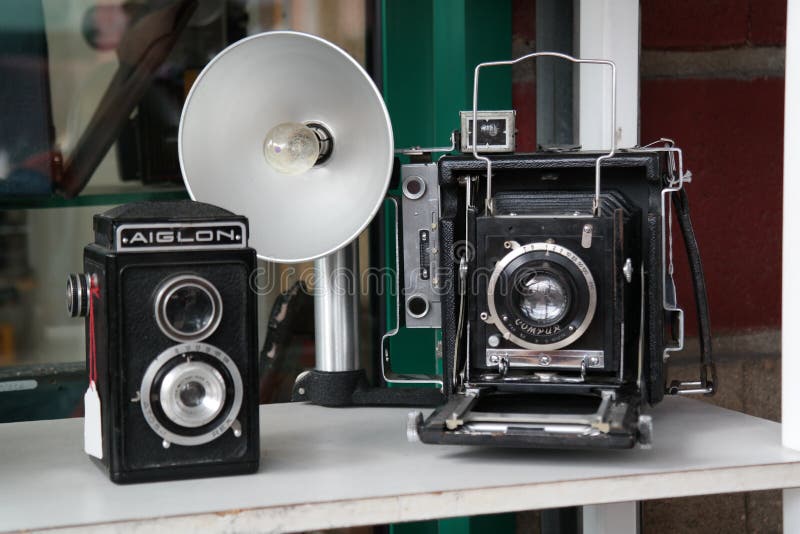 Old camera editorial stock image. Image of light, beautiful - 44654214