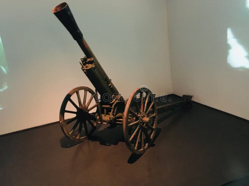Cannon editorial photo. Image of chinese, museum, cannon - 171949046