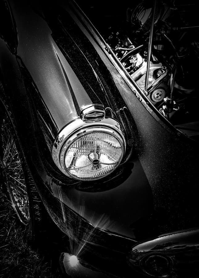 Old car front light editorial photography. Image of powerful - 132969027