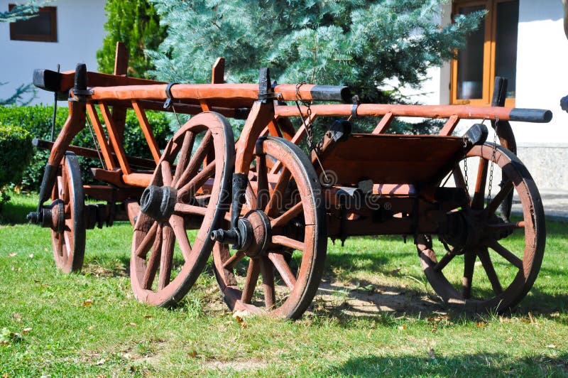 Old cart stock image. Image of antique, scene, life, plant - 33483233