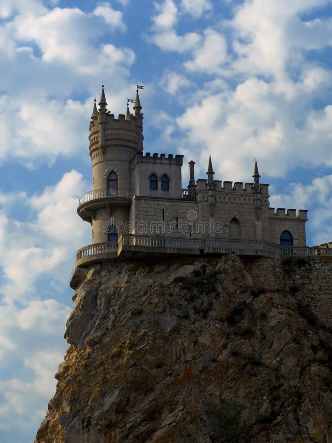 Castle on cliff stock photo. Image of cliffs, eksterer - 5886010