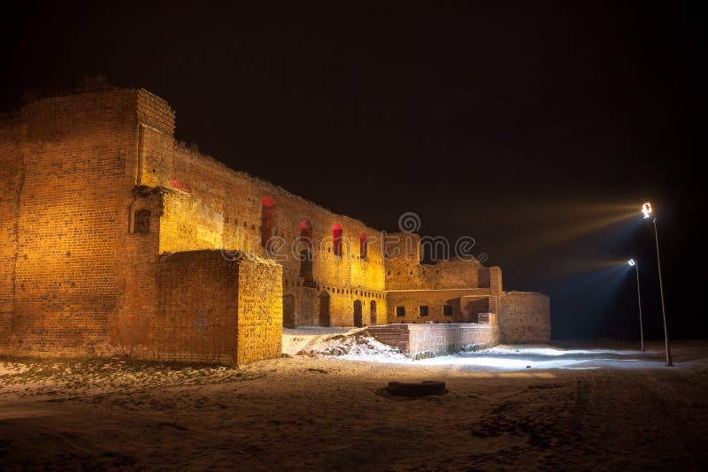 Old castle by night stock image. Image of water, architecture - 29370685