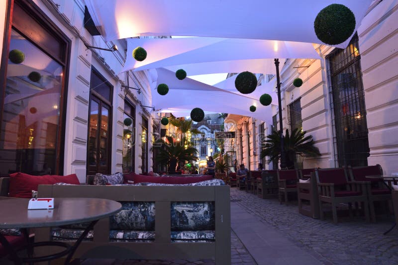 Old center of Bucharest editorial photography. Image of downtown - 55924927