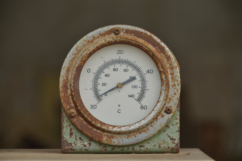 Circle thermometer stock photo. Image of medicine, climate - 32716756