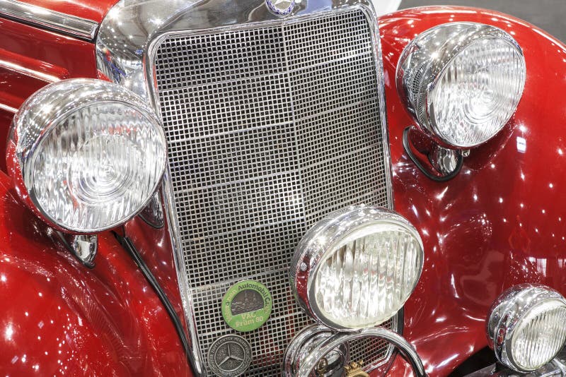 Old Citroen Car on Static Display Editorial Stock Image - Image of lamp ...