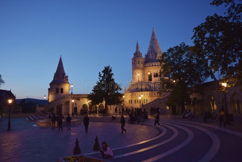 Old city at night budapest editorial photo. Image of religion - 147755211